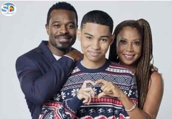 Nik Sanchez Parents, Wiki, Biography, Age, Ethnicity, Girlfriend ...