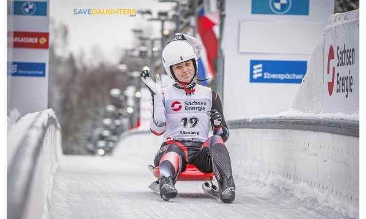 Natalie Corless Wiki, Biography, Age, Parents, Ethnicity, Height, Net ...