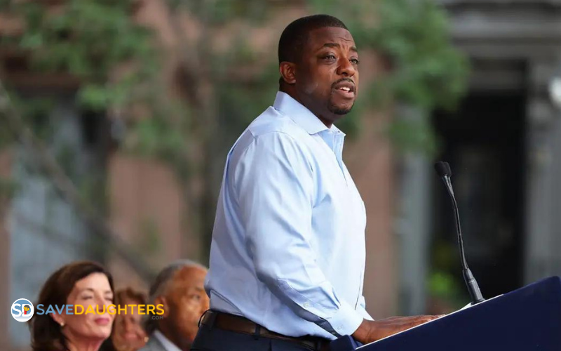 Brian Benjamin Wiki, Age, Biography, Education, Girlfriend, Family, Net ...