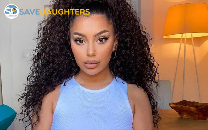 Fiona bell 90-day fiancé Wiki, Parents, Biography, Age, Boyfriend, Net ...