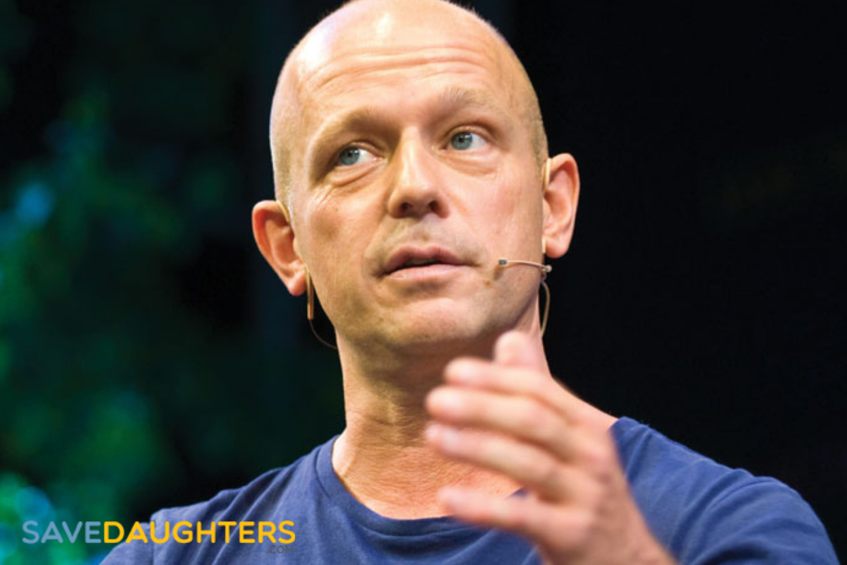 Steve Hilton Wiki, Biography, Wikipedia, Age, Family, Wife, Net Worth ...