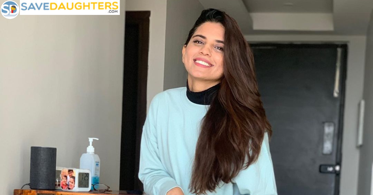 Deepti Tuli Biography, Wiki, Age, Family, Wikipedia, Husband, Net Worth ...