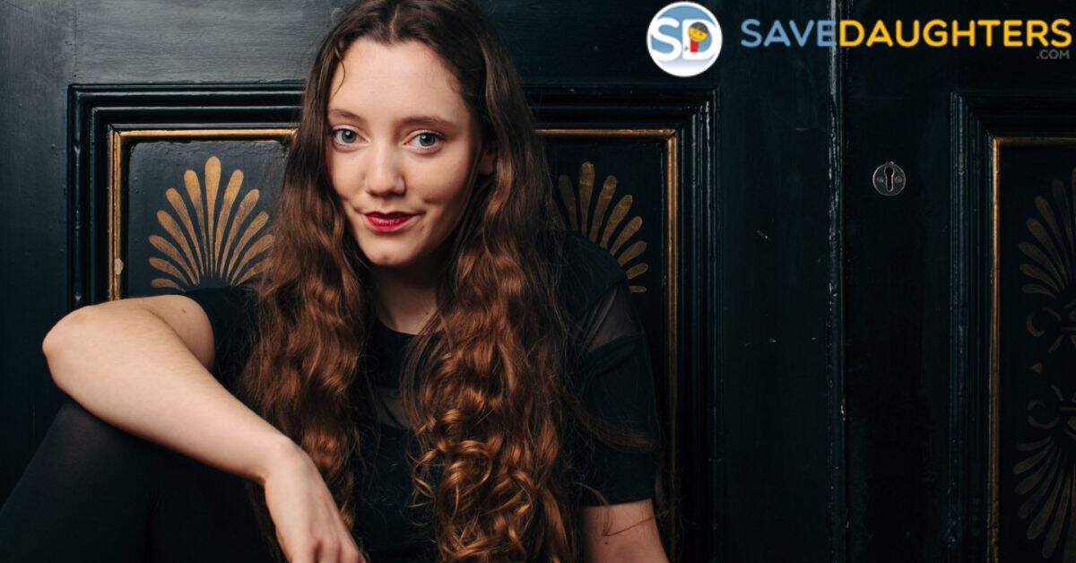 Mirren Mack Age, Net Worth, Height, Weight, Parents, Husband