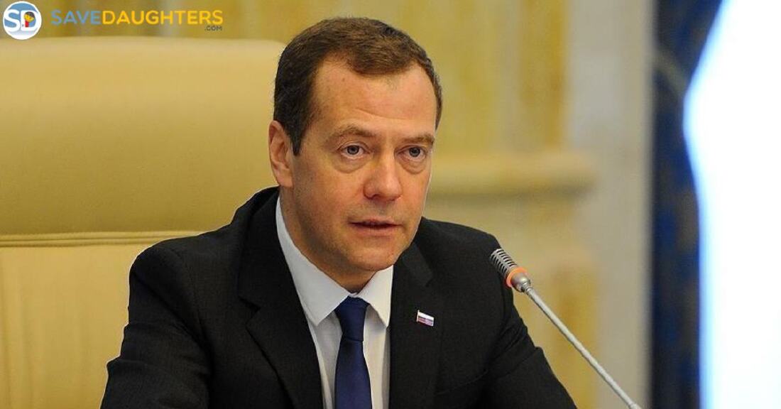 Dmitry Medvedev Net worth, News, Wiki, Biography, Wife, Parents and ...