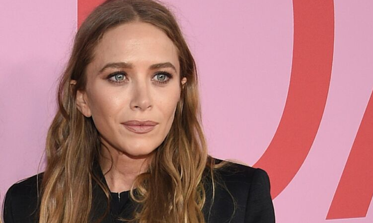 Mary-Kate Olsen Wiki, Husband, Children, Parents, Net Worth, Age