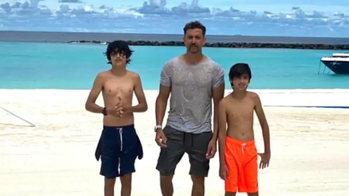 Hrehaan Roshan Wiki, Biography, Age, Family Net Worth, Wife